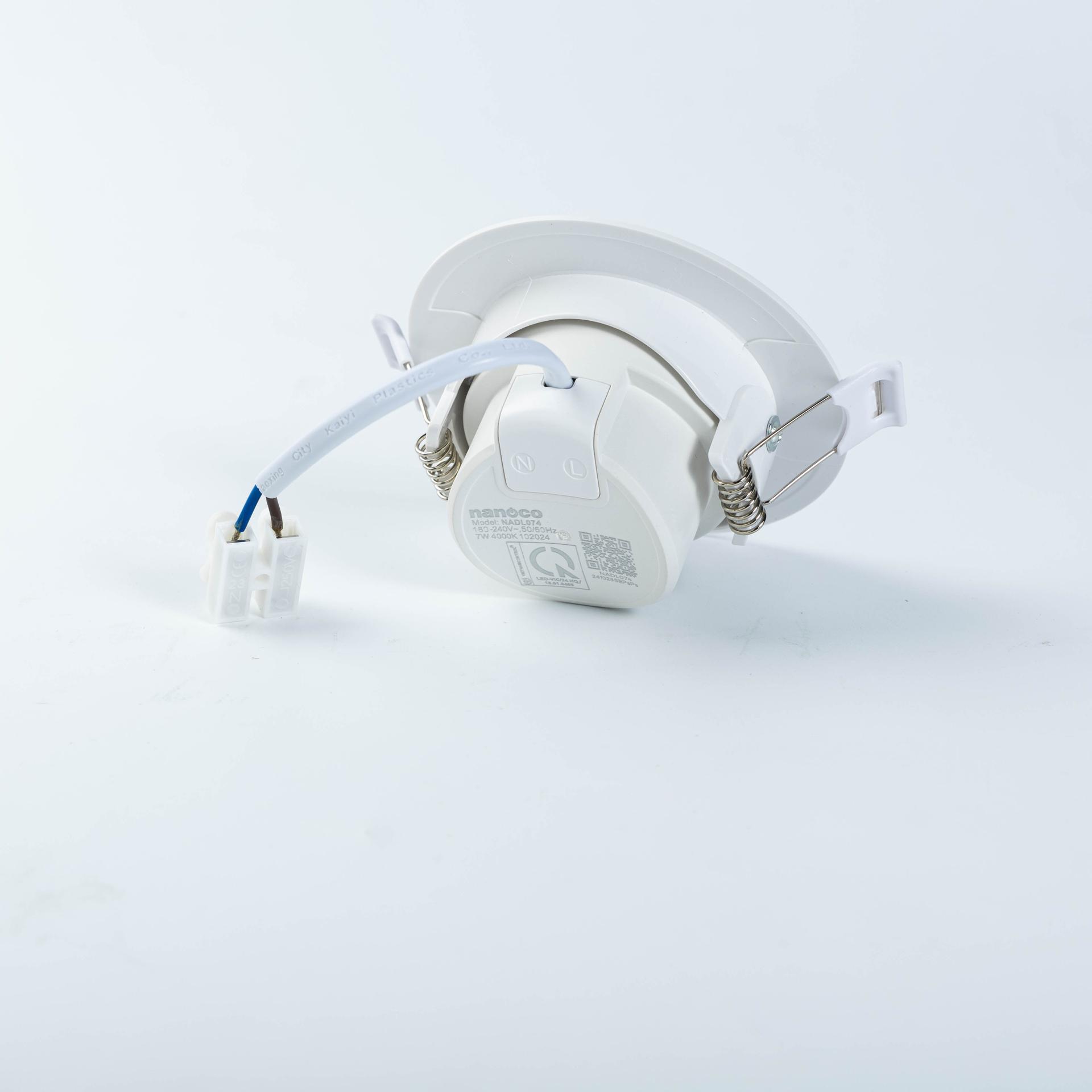 Đèn downlight chỉnh góc Nanoco